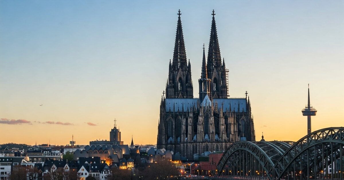 4 stars: Washington, DC to Cologne, Germany $579 - $649 flight + train ...